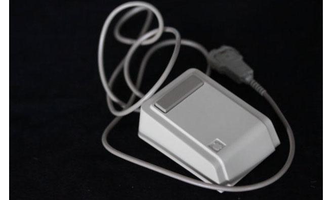 Apple Lisa mouse personally donated by Steve Jobs unearthed in Colorado ...